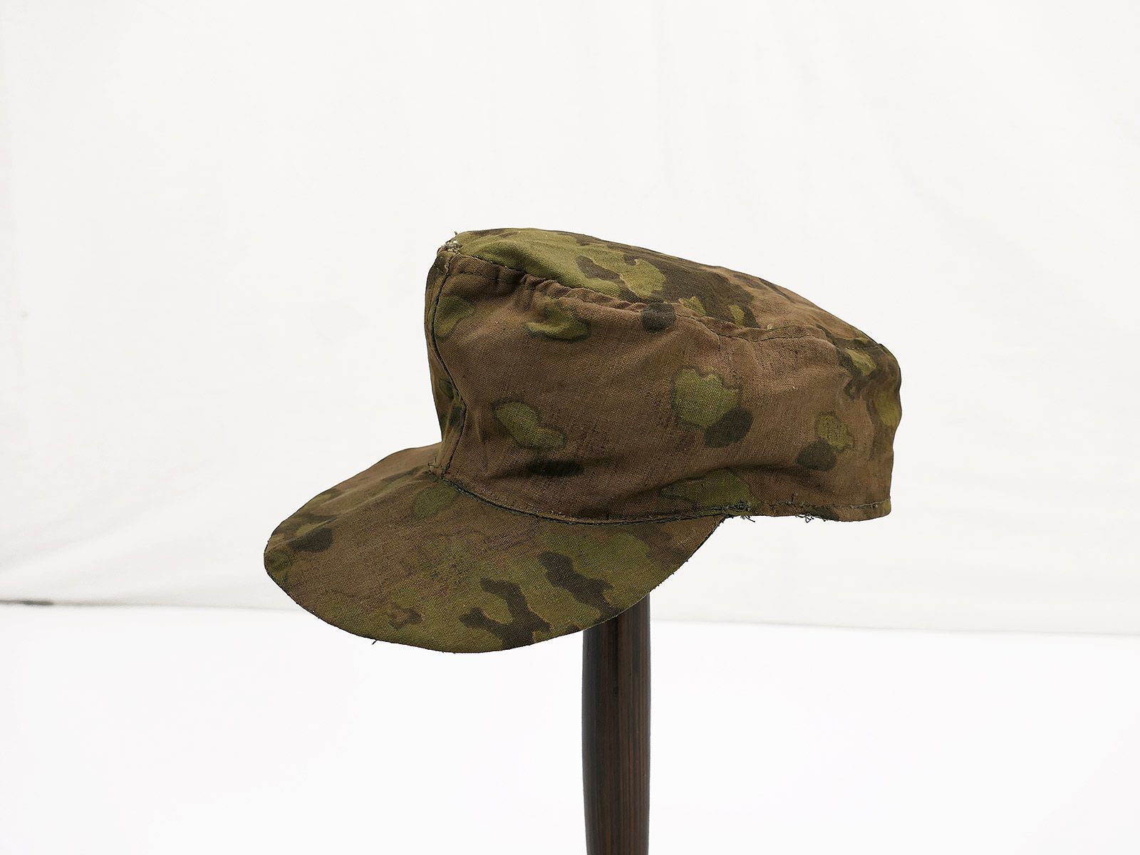 #Z/ Waffen SS Frontfertigung field cap original fabric oak leaves ...