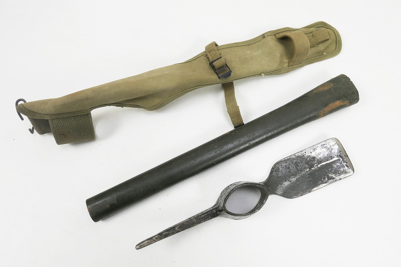 US ARMY WW2 Pick Mattock w/ carrier intrenching tool Pick hoe with ...