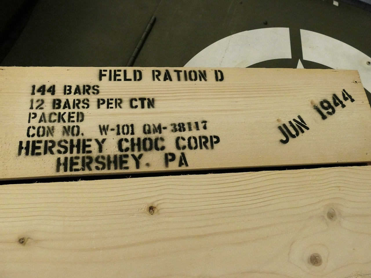 US ARMY WW2 Rations Field Ration D wooden box rations chocolate 1944 ...