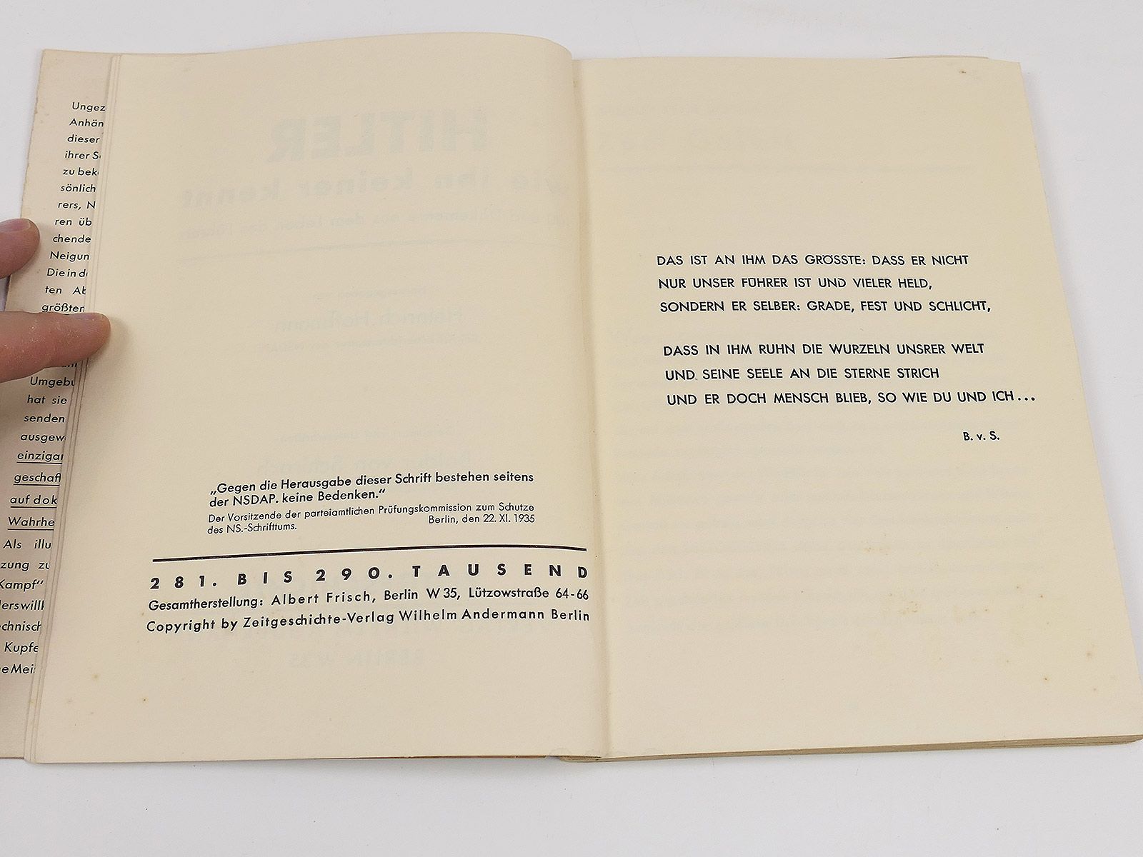 Booklet Book illustrated book Heinrich Hoffmann - Hitler as nobody ...