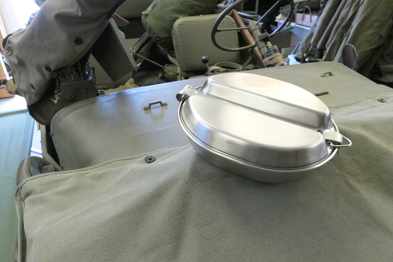 US Army WW2 dinnerware cookware canteen new stainless steel | Lomax ...