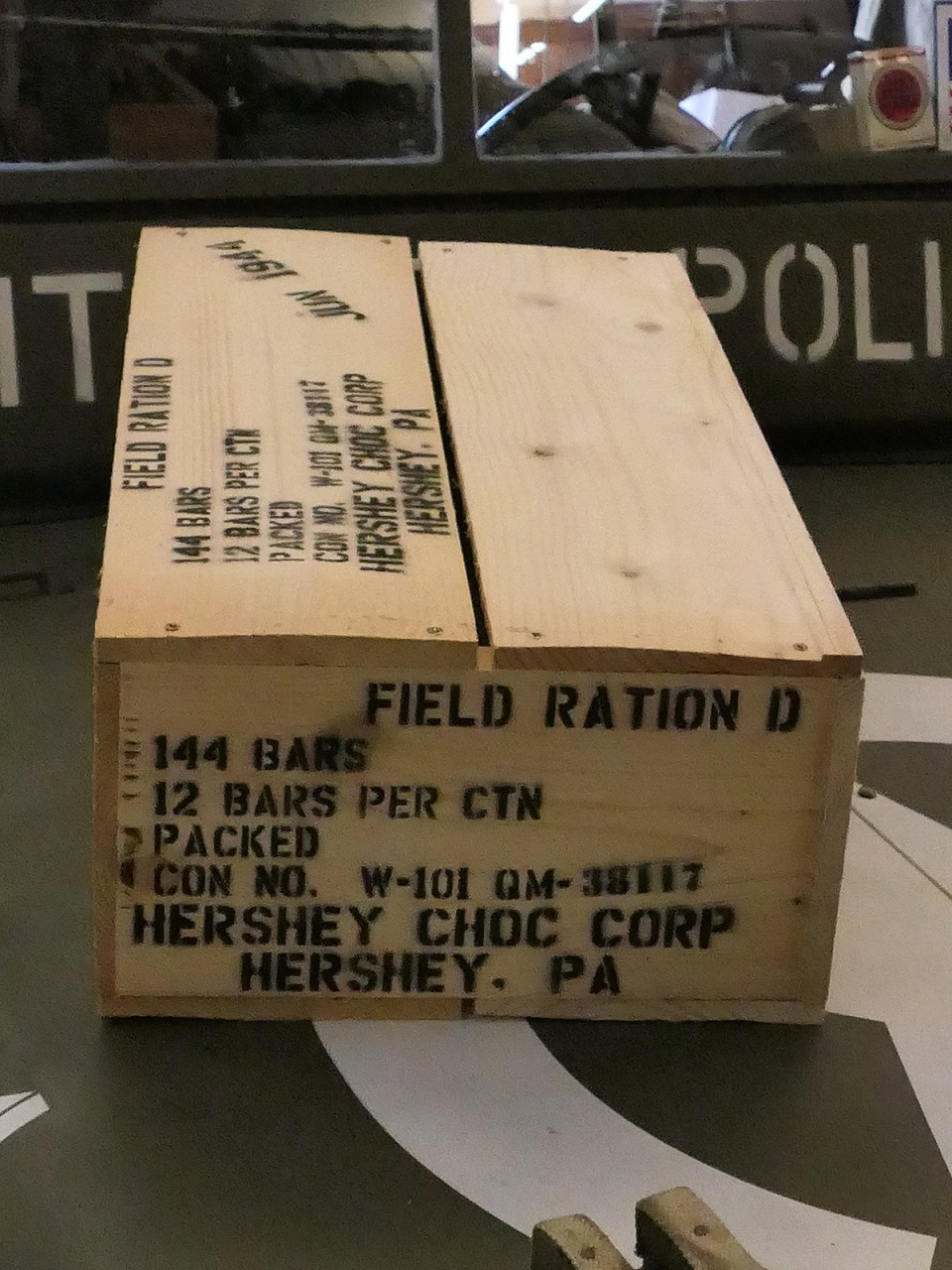 US ARMY WW2 Rations Field Ration D wooden box rations chocolate 1944 ...