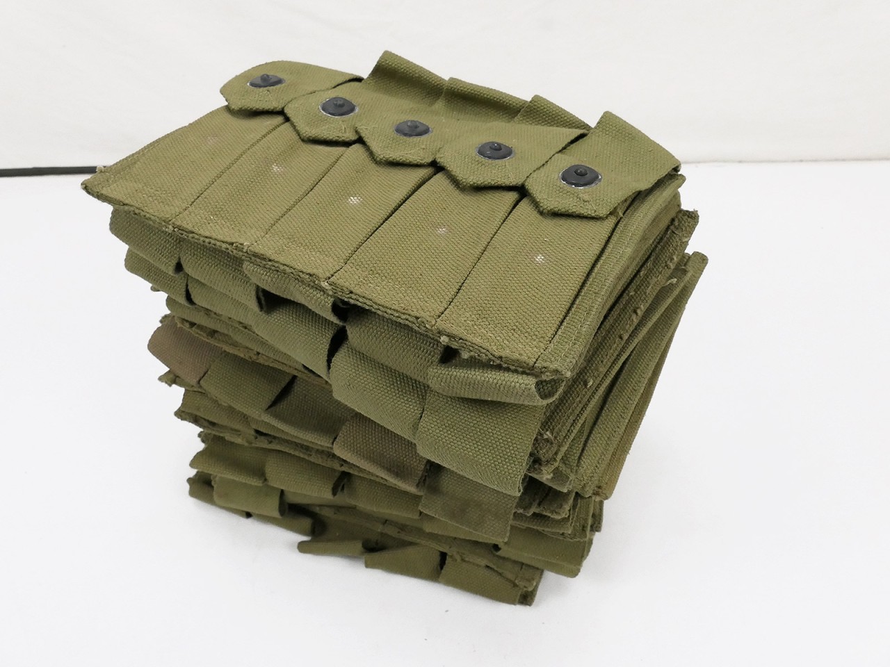 1x pc. original US WW2 MP Thompson magazine pouch for 5x rod magazines ...