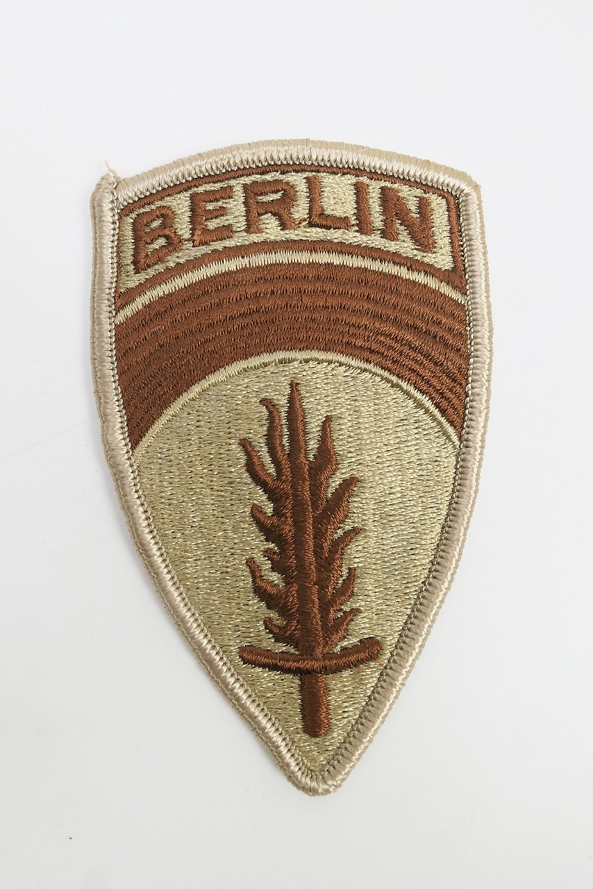 US ARMY Berlin Brigade Desert Patch Original Badge | Lomax Militaria