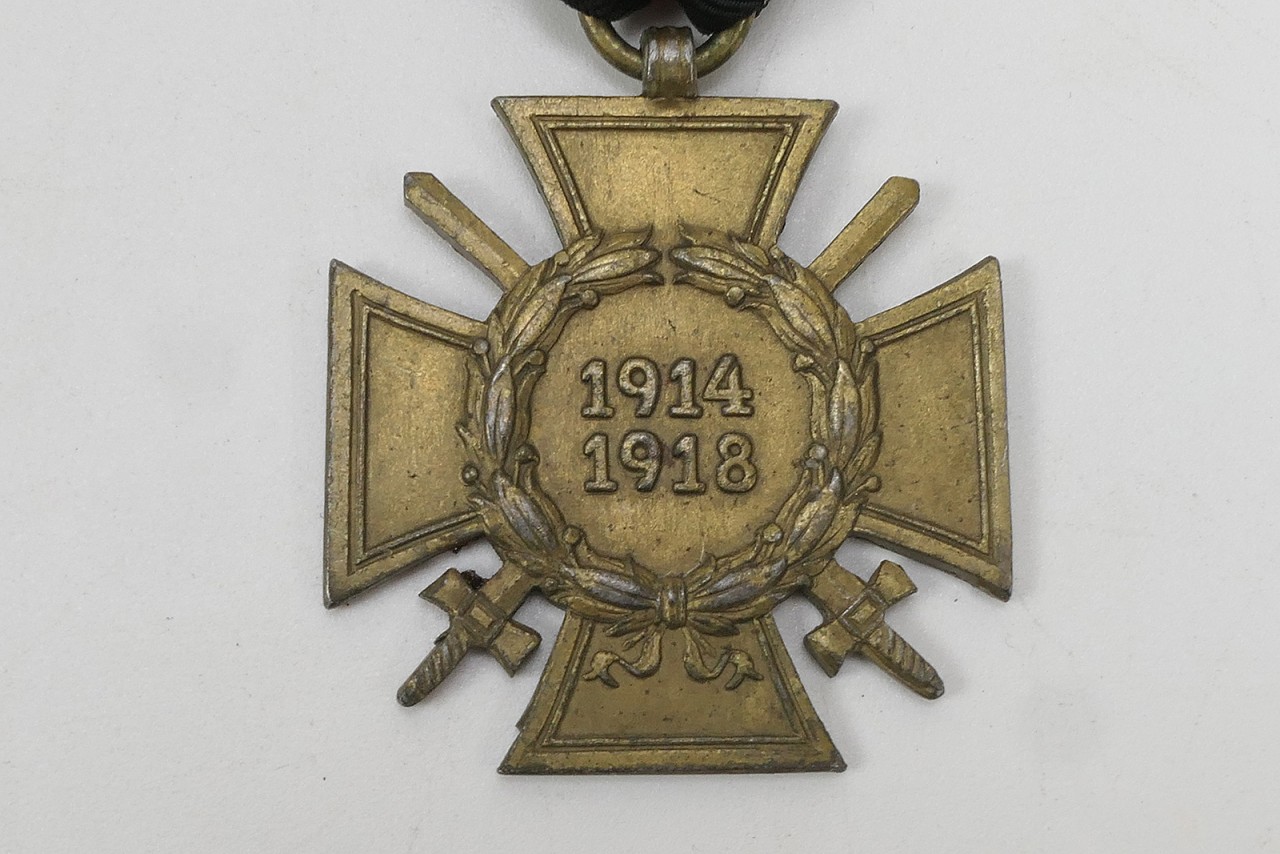 WK1 Front-line fighter Cross of Honor 1914/1918 with swords | Lomax Militaria
