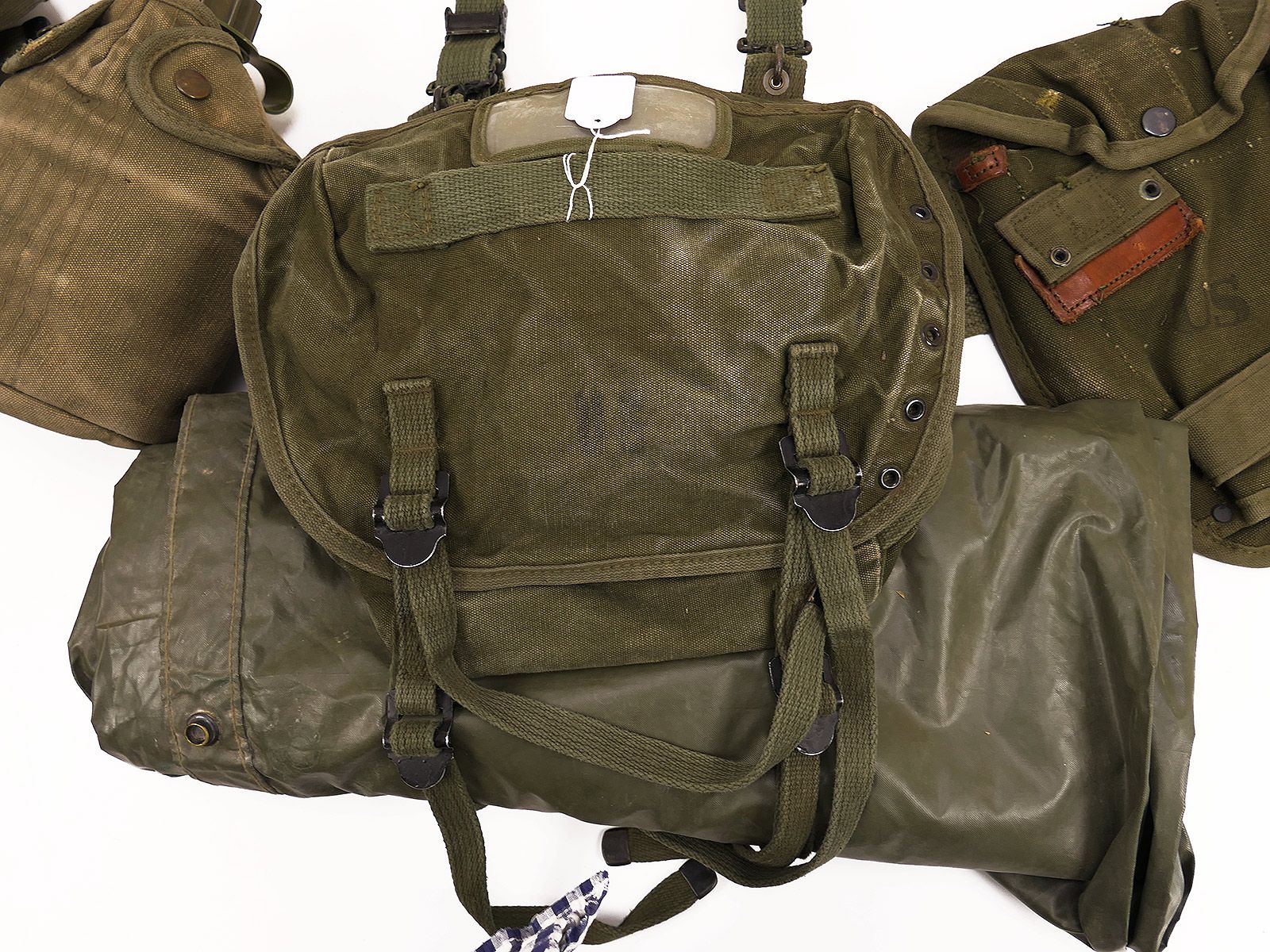 #JJ/ US Army Vietnam Assault Kit M-1956 Pack - Pistol Belt Bags ...